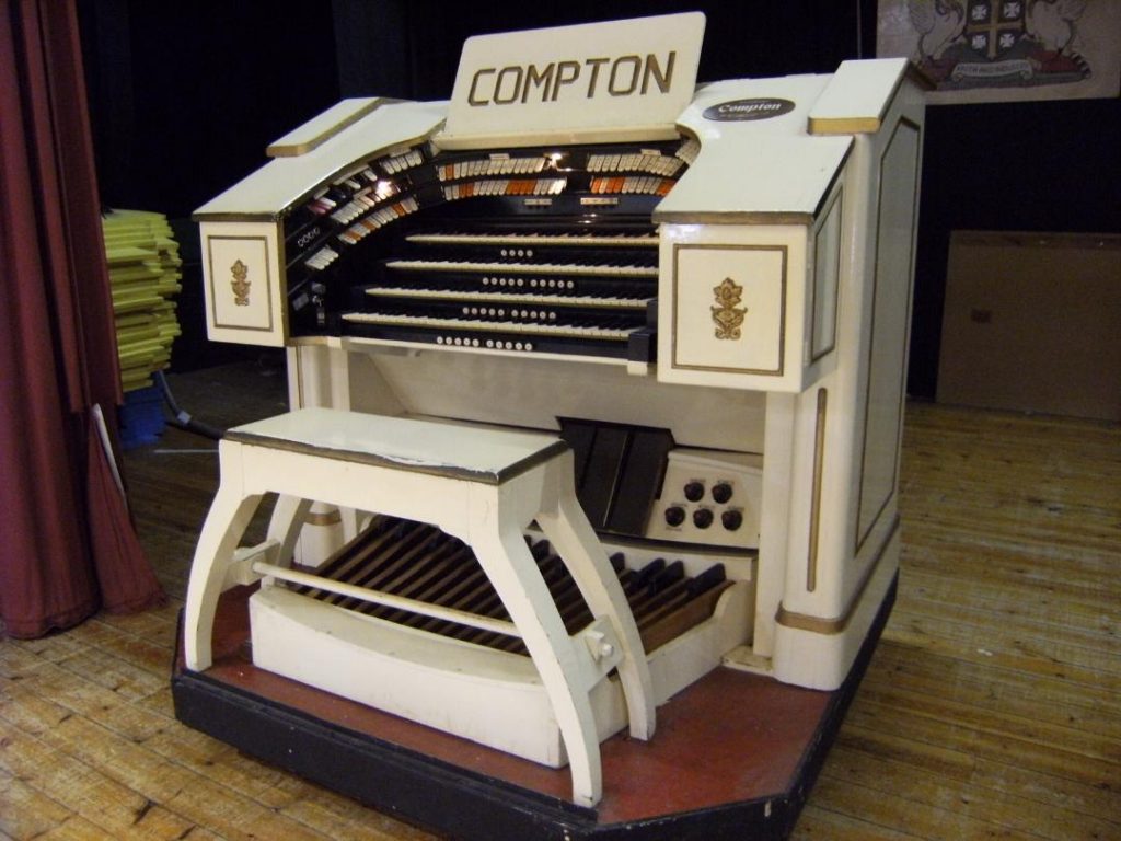 Abingdon Compton Organ – Astoria Centre